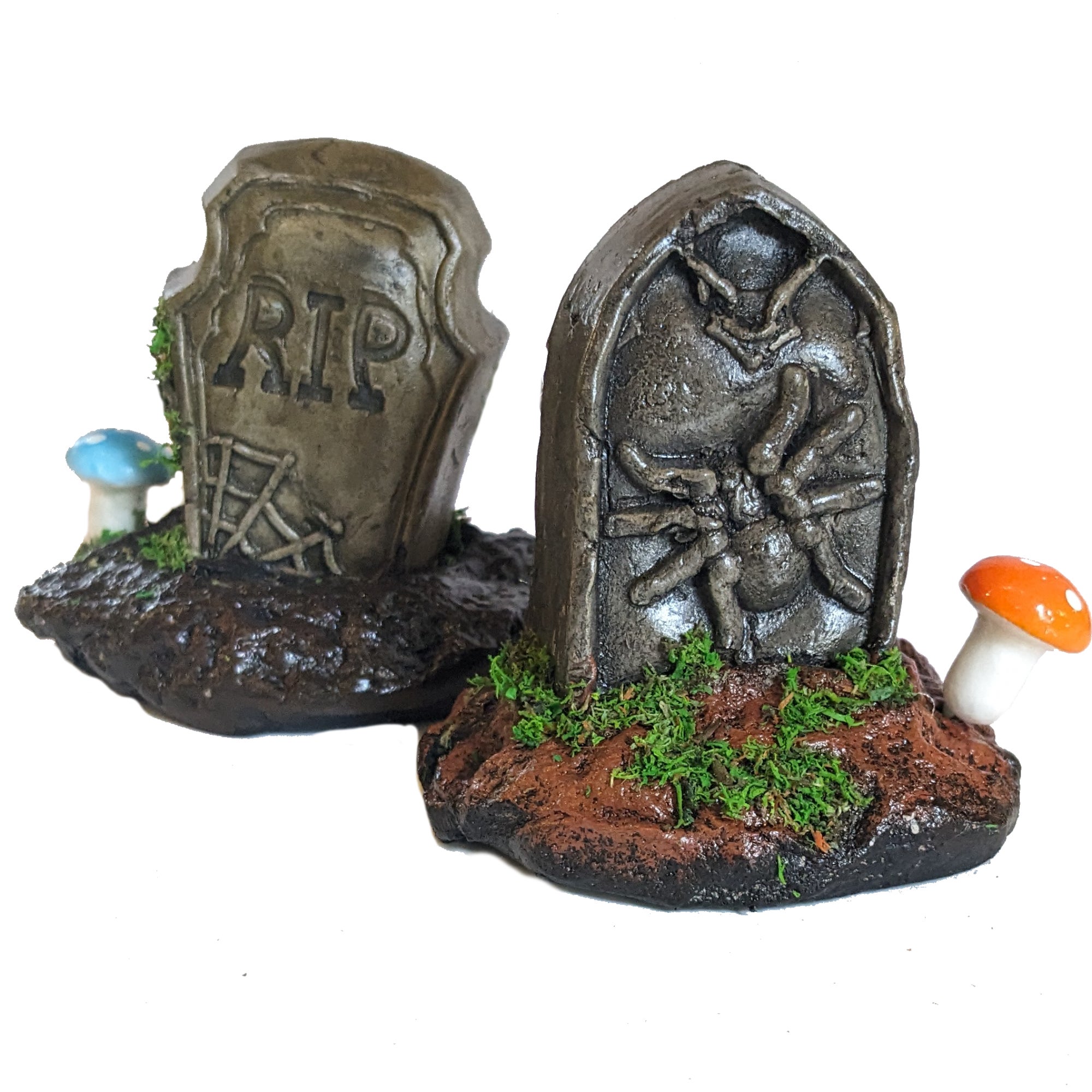 Miniature mushroom gravestones | Morbitorium